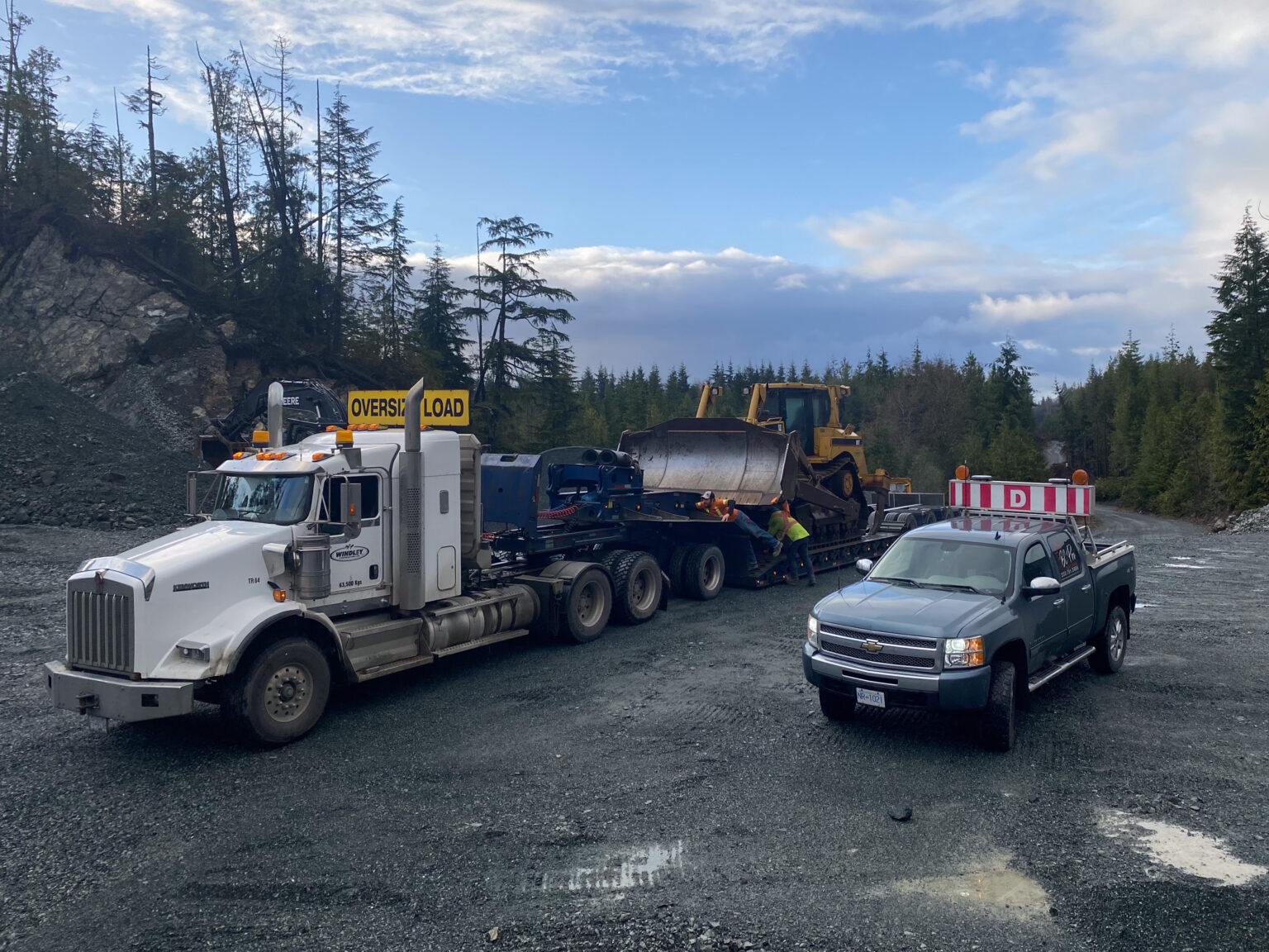 Traffic Control Persons | About Us | BC PRO PILOT TRUCK